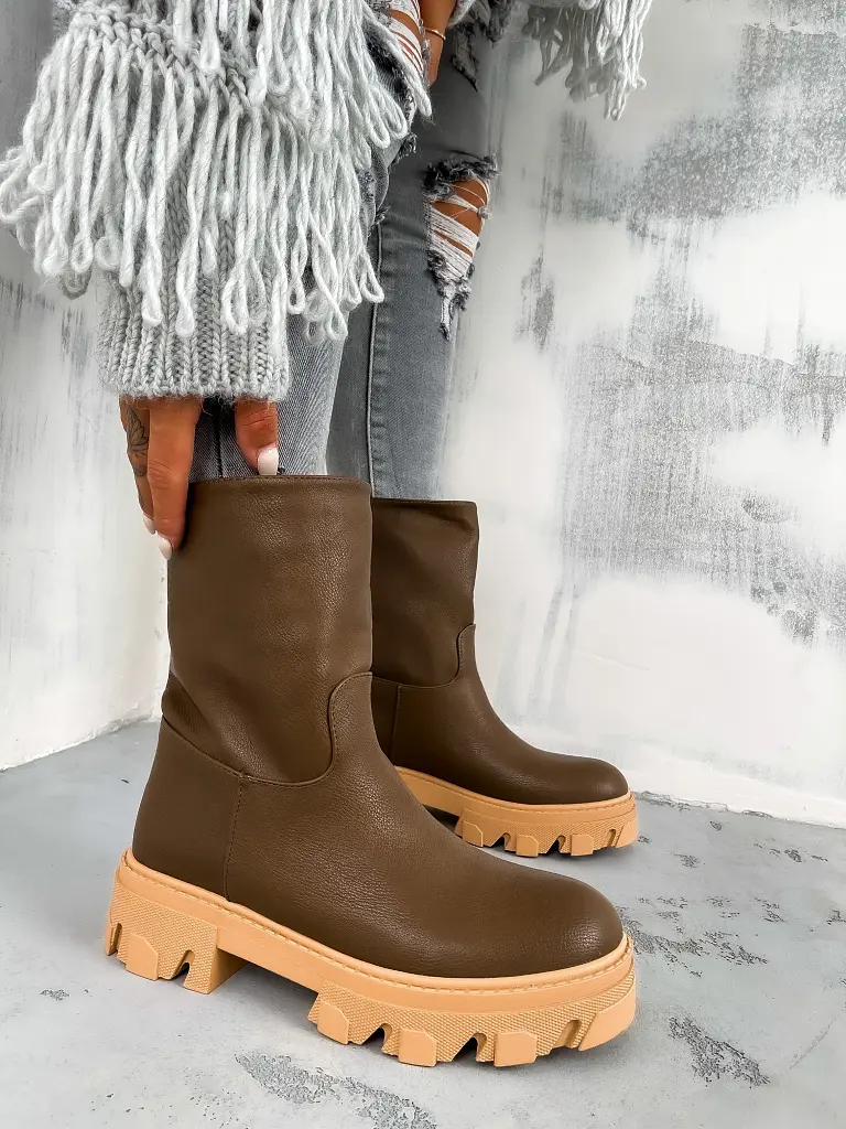 Csizmák | Női cipő | CIPŐ | Starstyle.hu