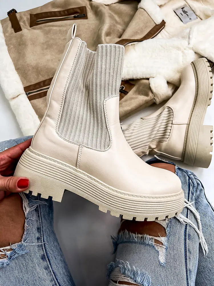 Csizmák | Női cipő | CIPŐ | Starstyle.hu