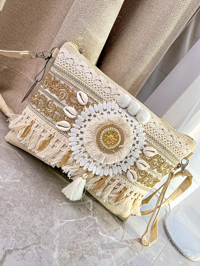 Hímzett női táska YOLANDA | Starstyle.hu