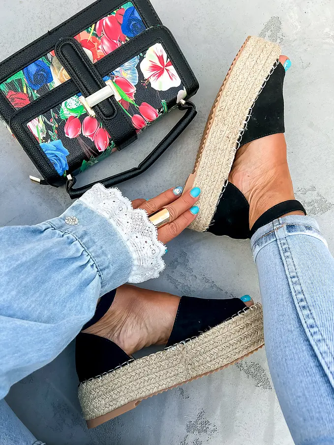 Platformos szandál JUNIA | Starstyle.hu