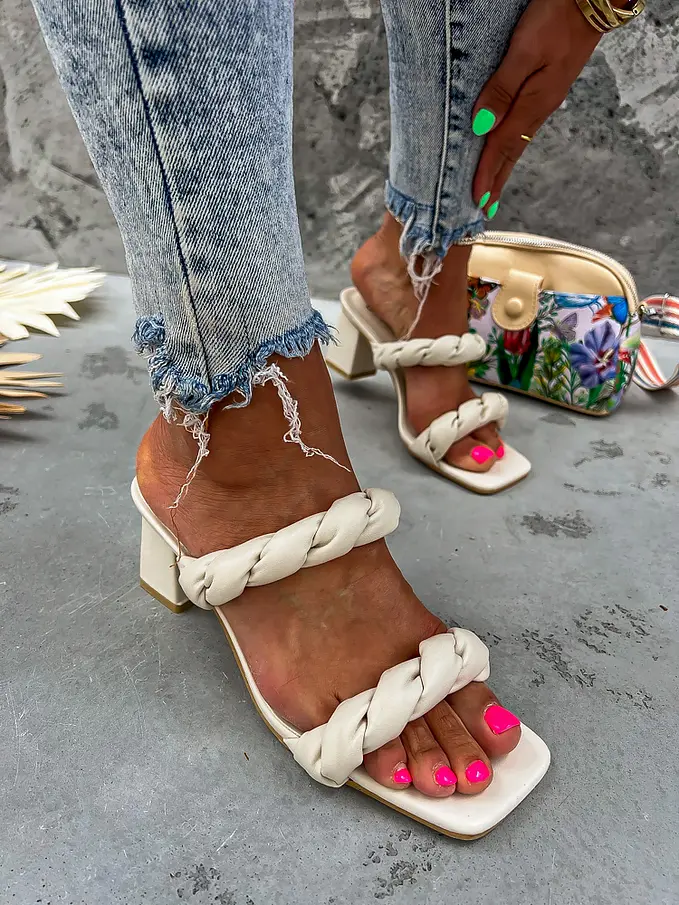 Magassarkú papucs TAHIRA | Starstyle.hu