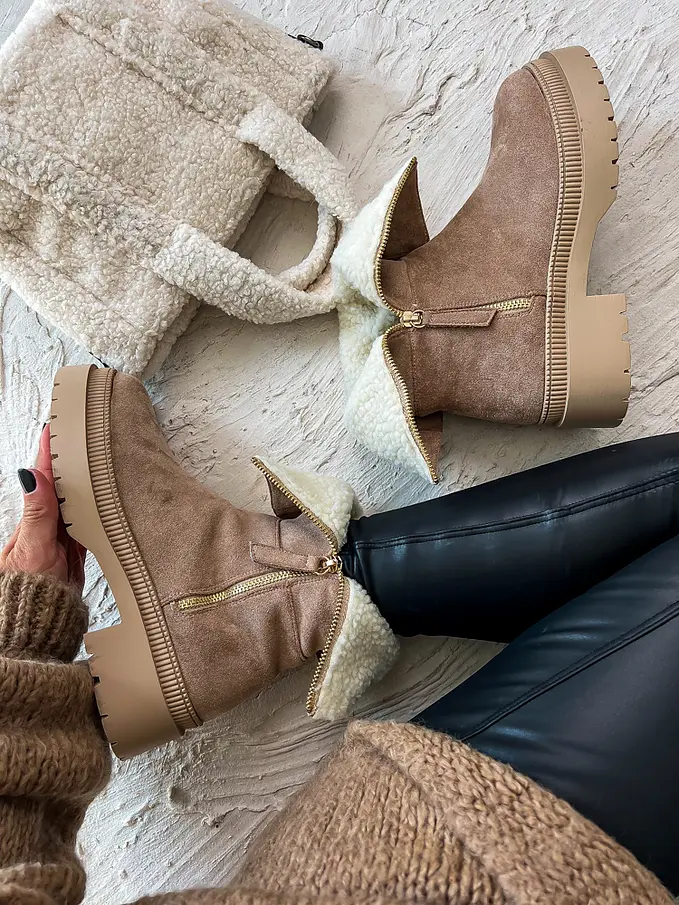 Velúr bokacsizma LYLAH | Starstyle.hu