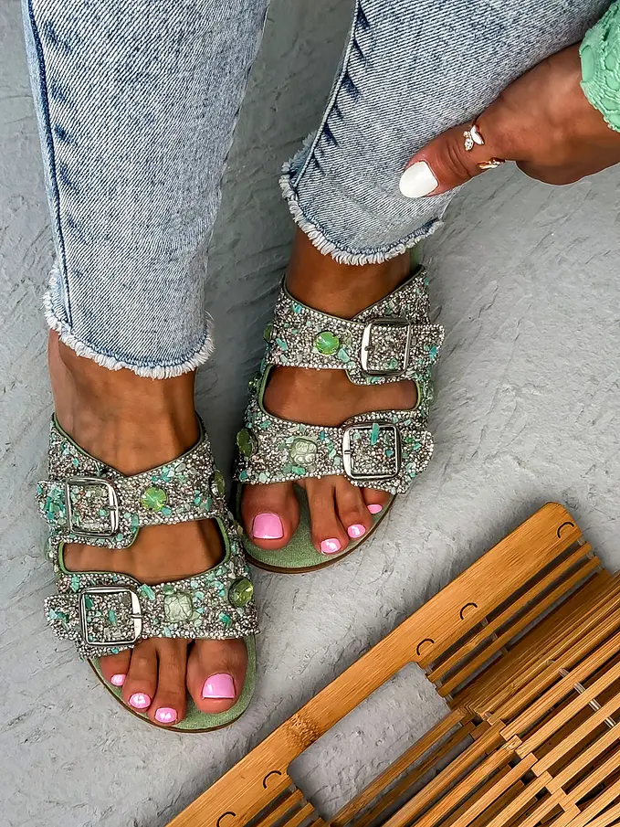 Kövekkel díszített női papucs BECKY | Starstyle.hu