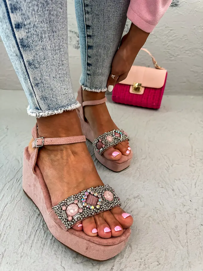 Kövekkel díszített platform szandál LIMA | Starstyle.hu