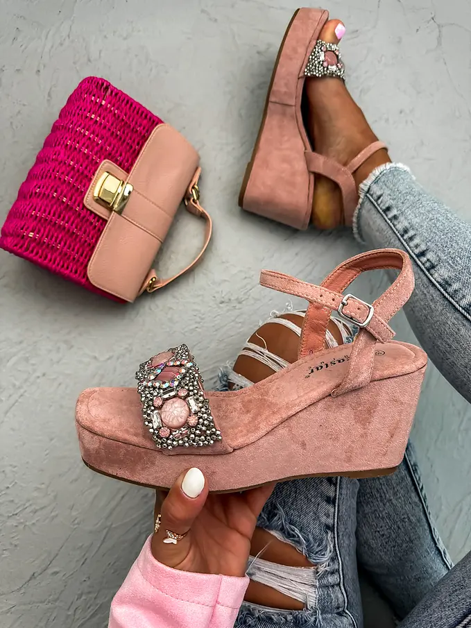 Kövekkel díszített platform szandál LIMA | Starstyle.hu